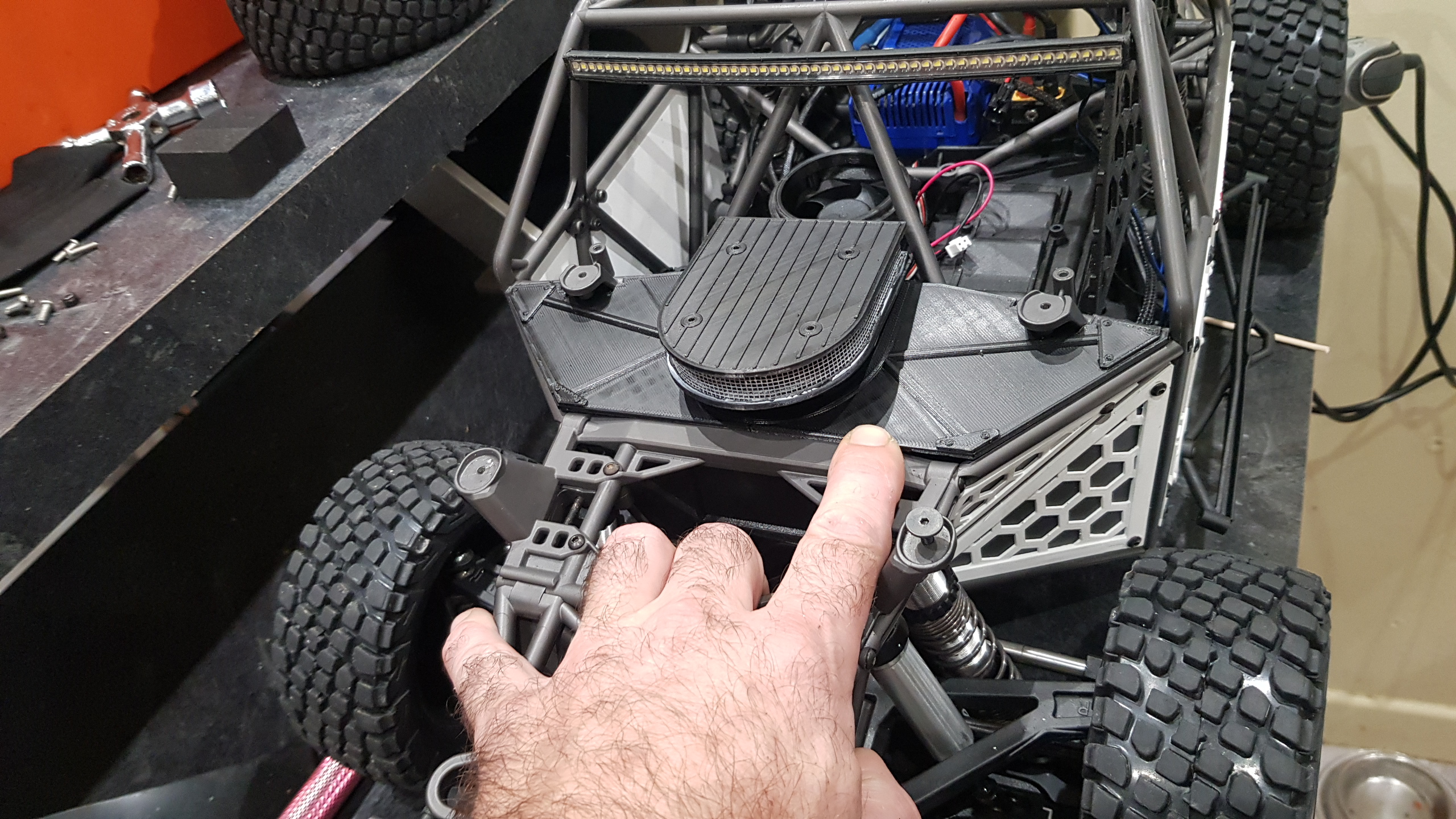 3D file traxxas udr motor ventilation kit 🏜️ ・3D printing template to ...