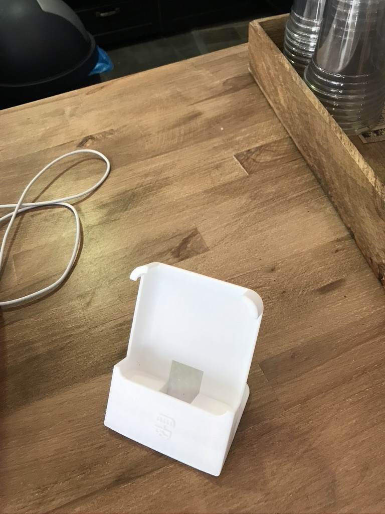 STL file SumUp card reader desk stand with cable cover 🔌 ・3D printing ...