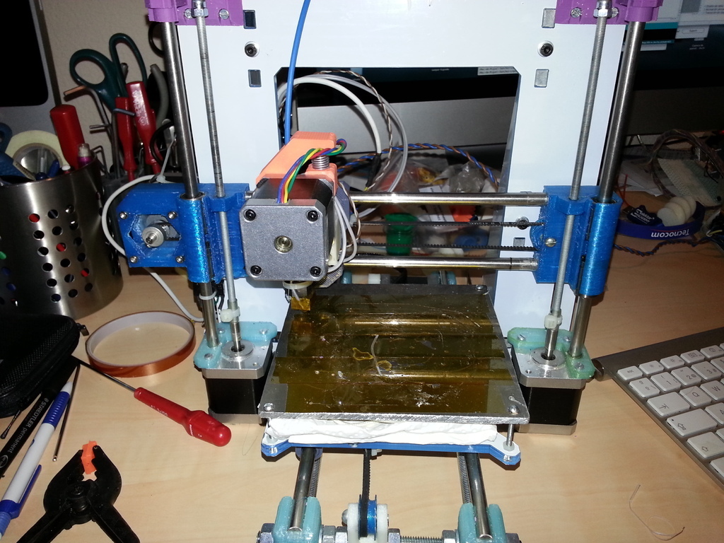 Free 3D file Direct drive mini extruder for Mini i3 👽 ・3D printable ...