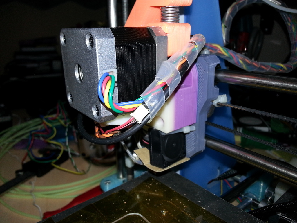 Free 3D file Direct drive mini extruder for Mini i3 👽 ・3D printable ...