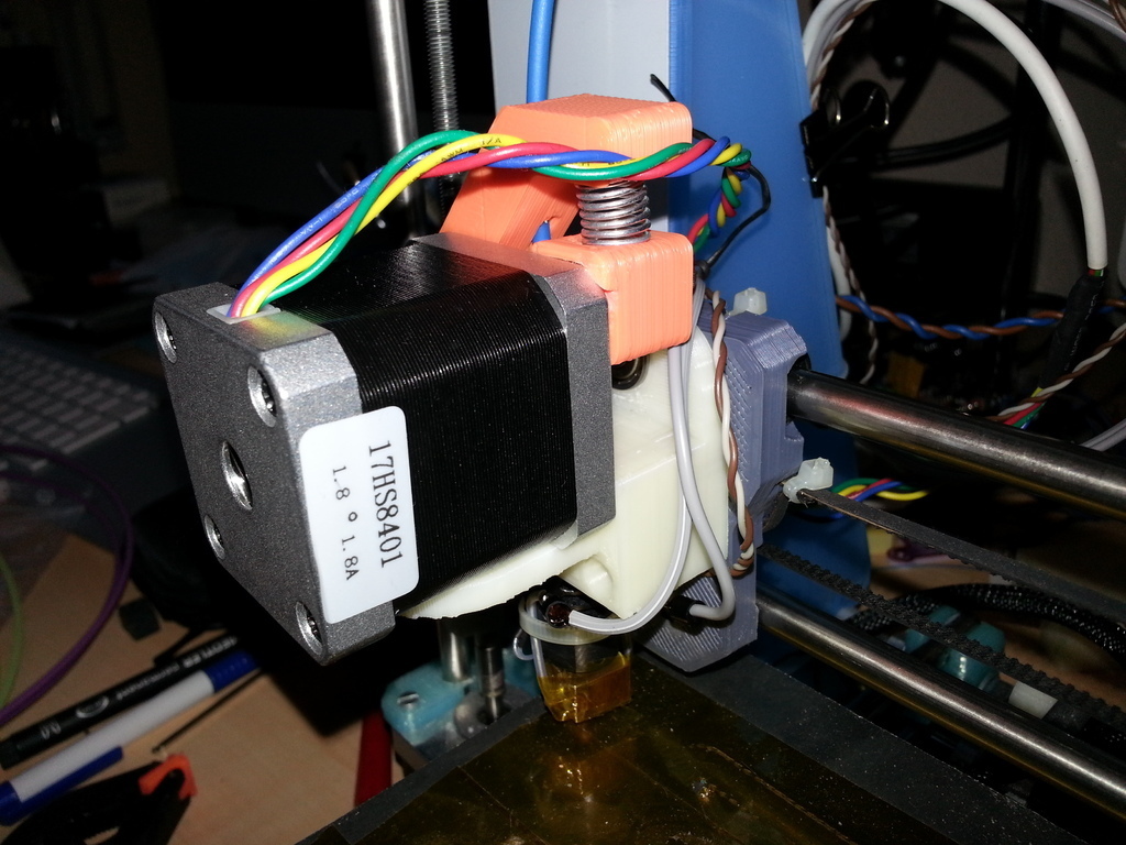 Free 3D file Direct drive mini extruder for Mini i3 👽 ・3D printable ...