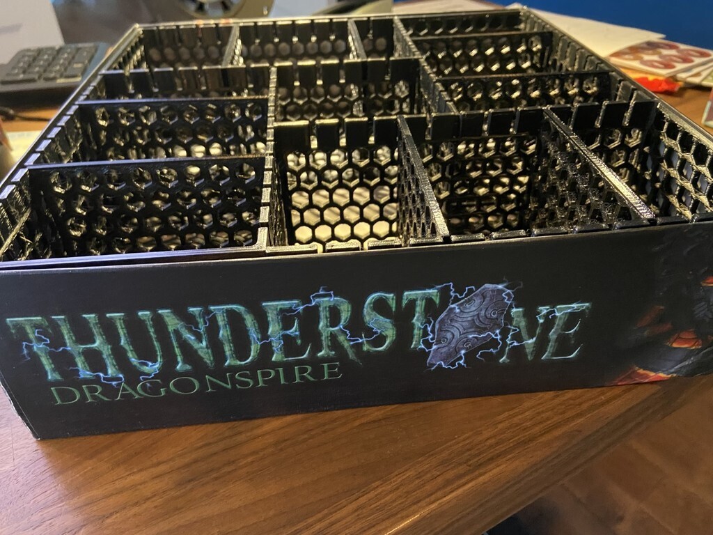 ♟ Thunderstone Dragonspire Insert・Free STL File for ・Cults