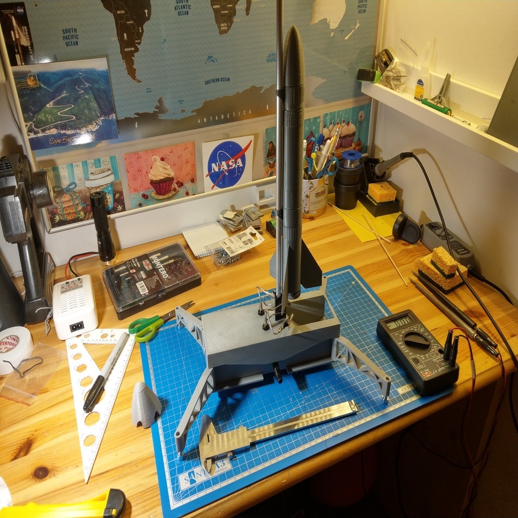 🚀 Model Rocket Launch Pad・Free 3D File for ・Cults