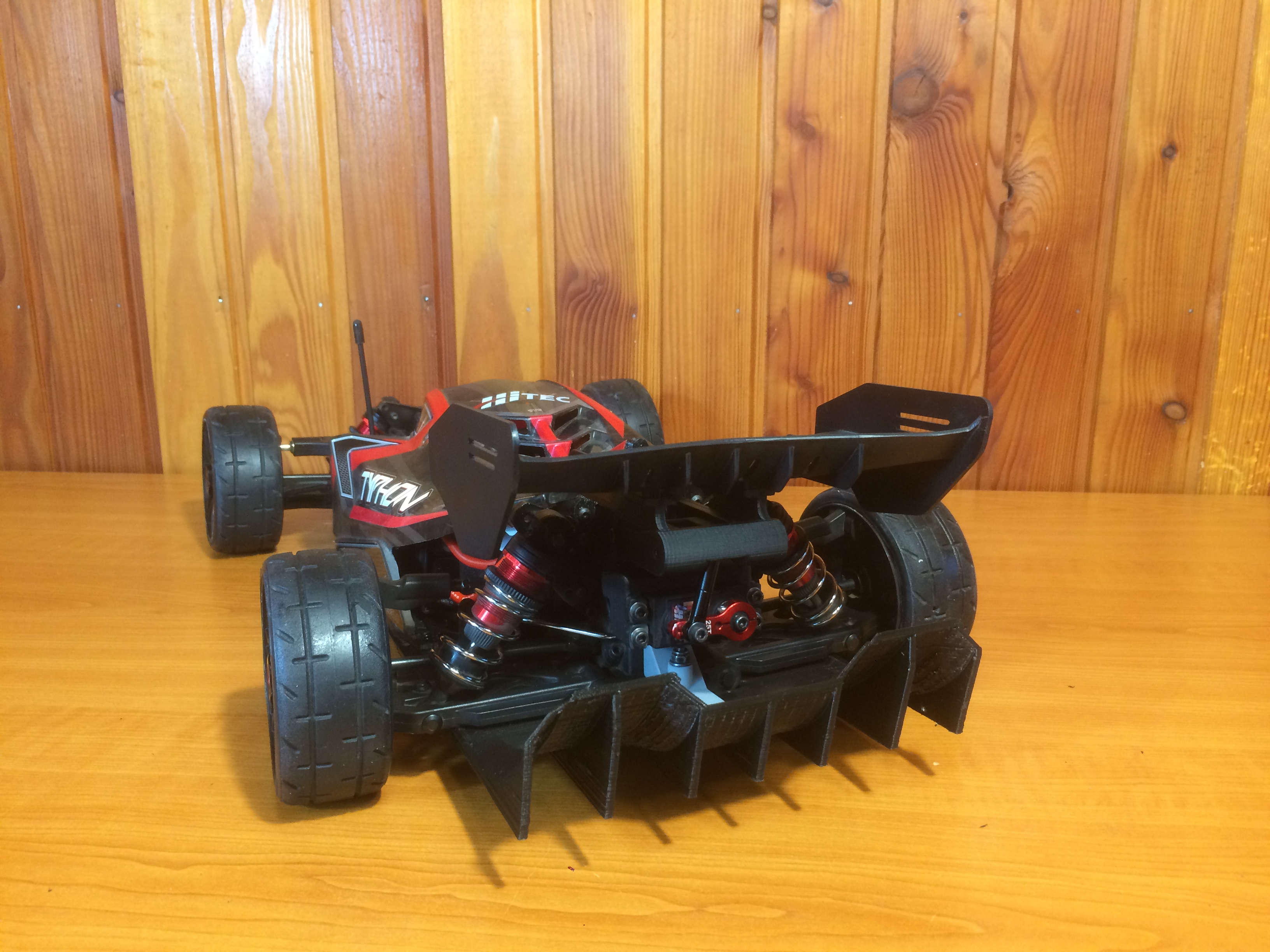 STL 文件 Arrma Typhon 6s Body kit 🎲・可下载 3D 打印模板・Cults