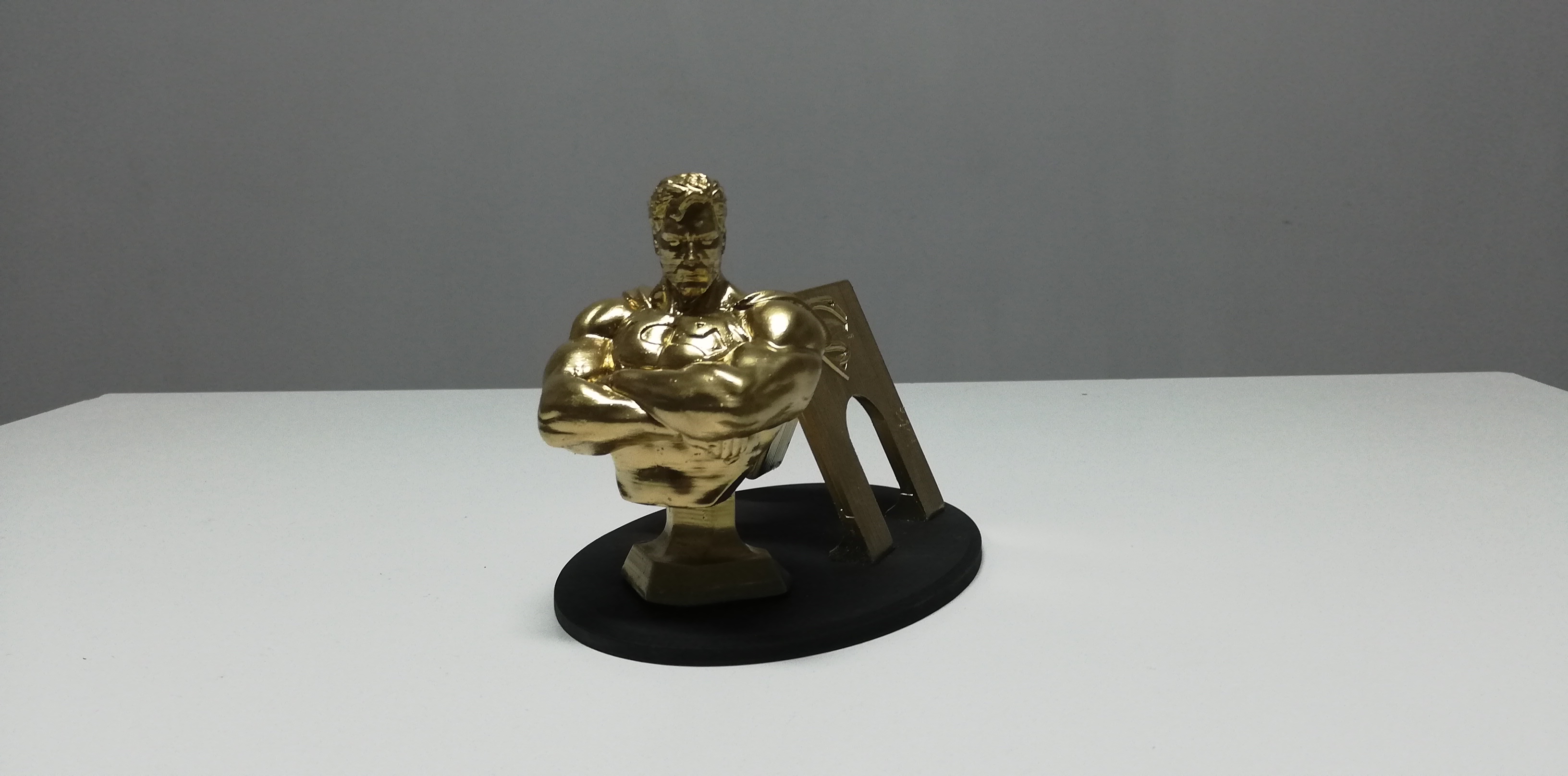 STL file Superman_Cellular Holder 📞 ・3D print design to download・Cults