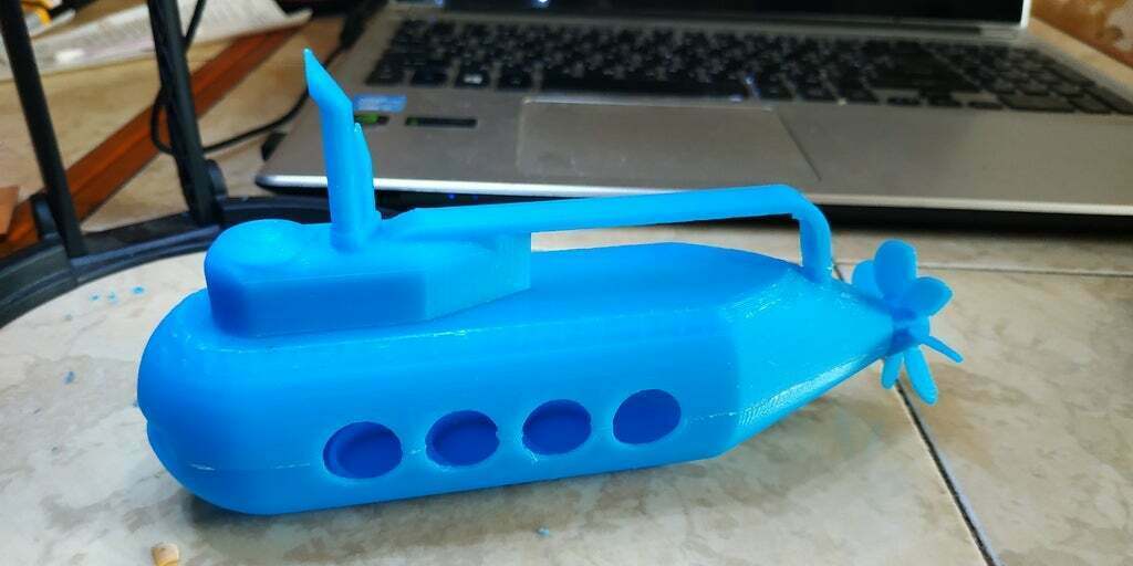 Free STL file Toy submarine with spinning propeller 🚁 ・3D printable ...