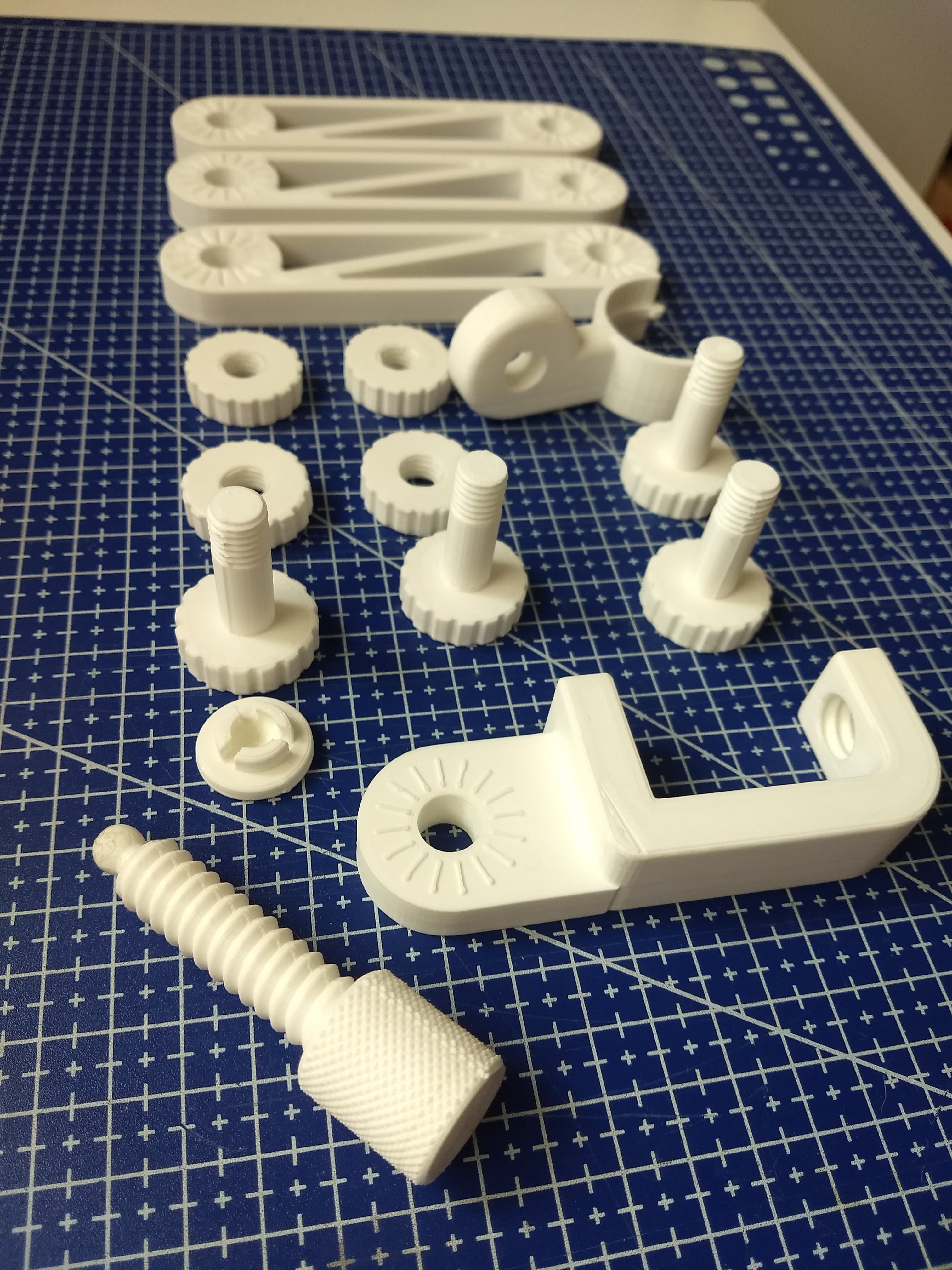 3D print USB Microscope Mount With Zoom Knob - Fully 3d Printed・Cults