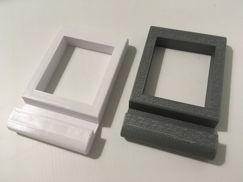 3D print Minimal phone / tablet stand・Cults