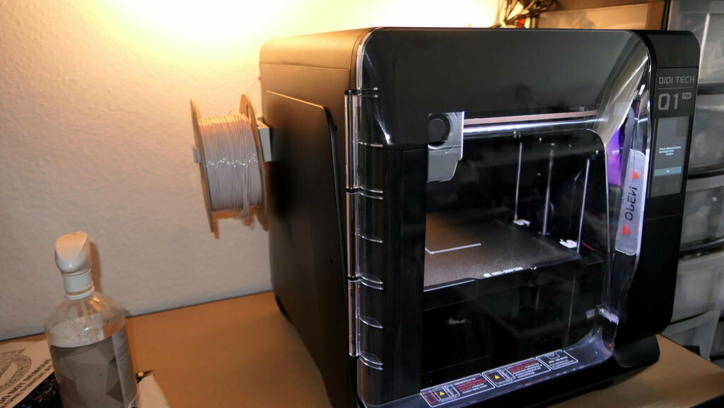 🪢 Qidi Q1 Pro - Filament Holder・Free 3D File for ・Cults