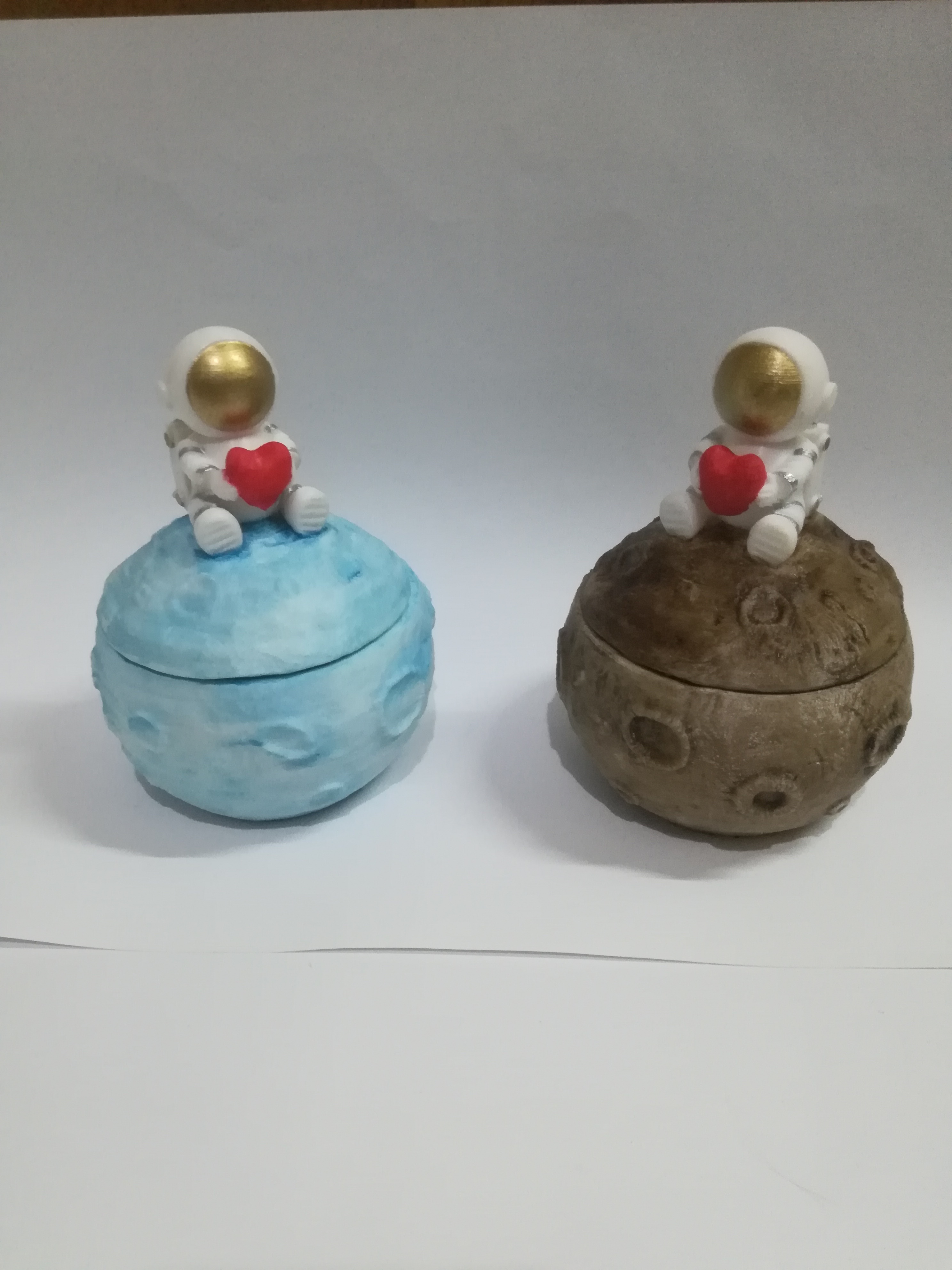 3D file astronaut chest 🧑‍🚀 ・3D print model to download・Cults