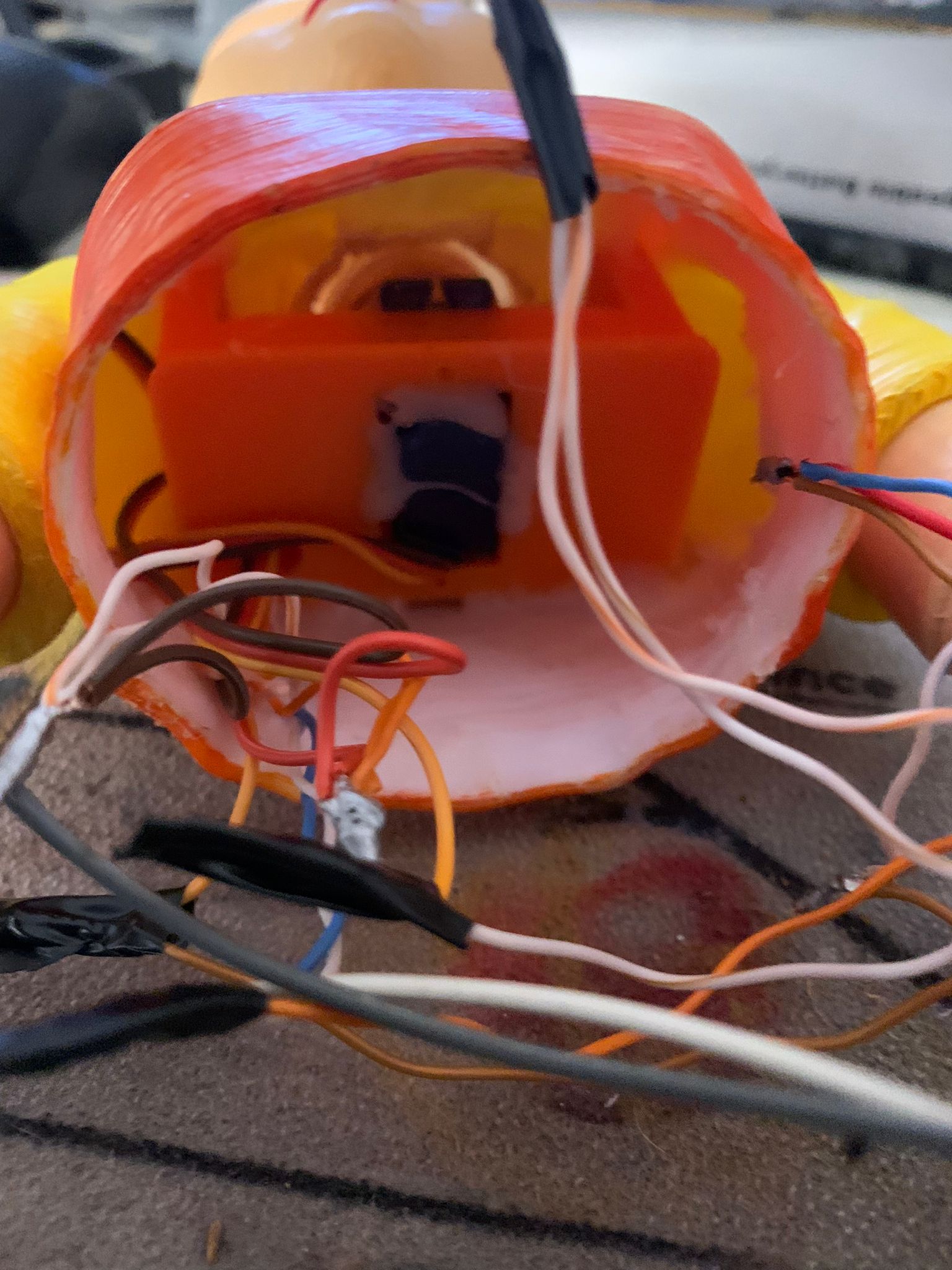 Fichier STL POUPÉE ROBOTIQUE ARTICULÉE DE JEU DE CALMAR AVEC DES YEUX ANIMATRONIQUES COMME DANS ...