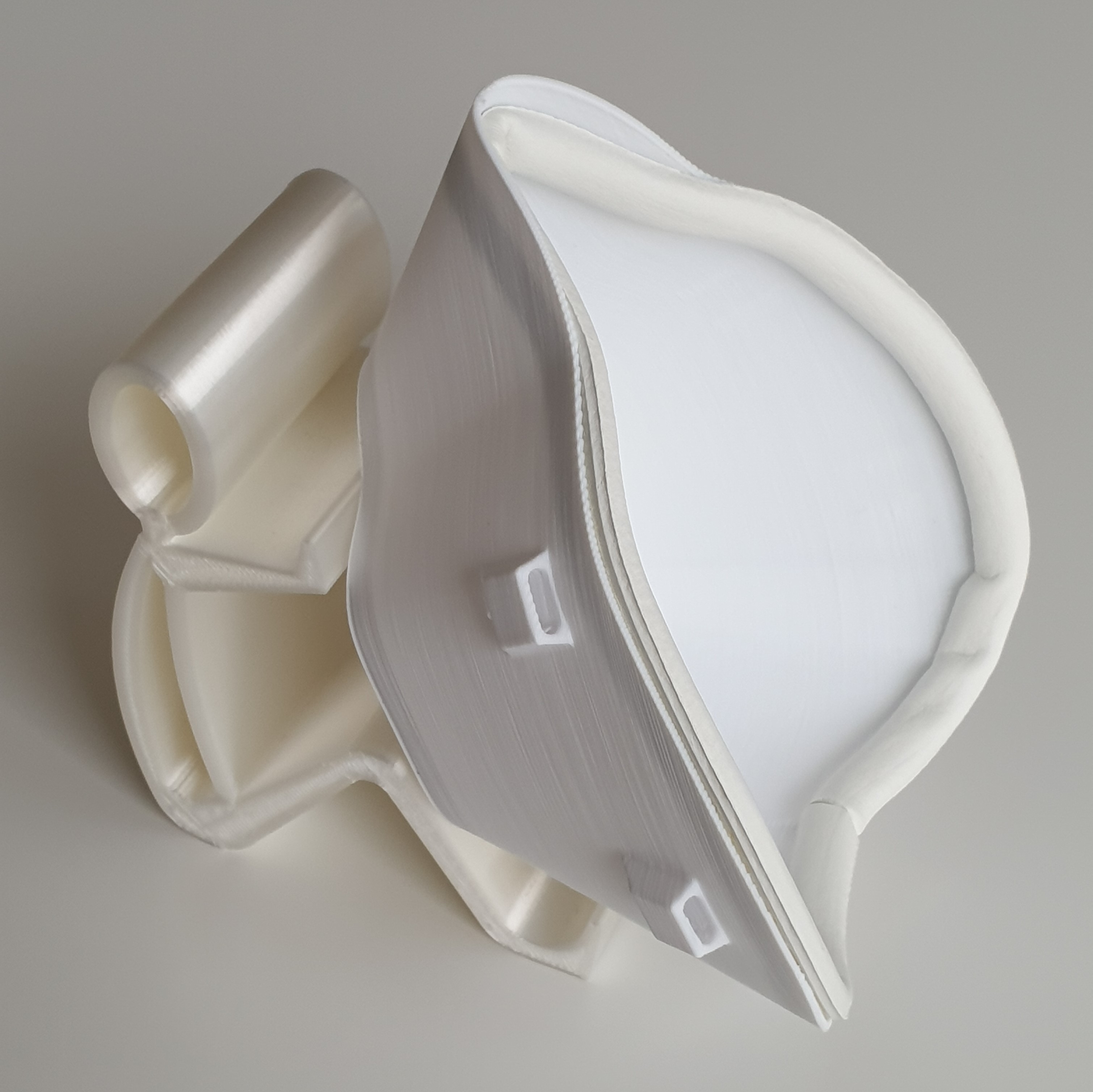 Free STL file Covid 19 Mask with/without Exhale Valve (2hrs print, no ...