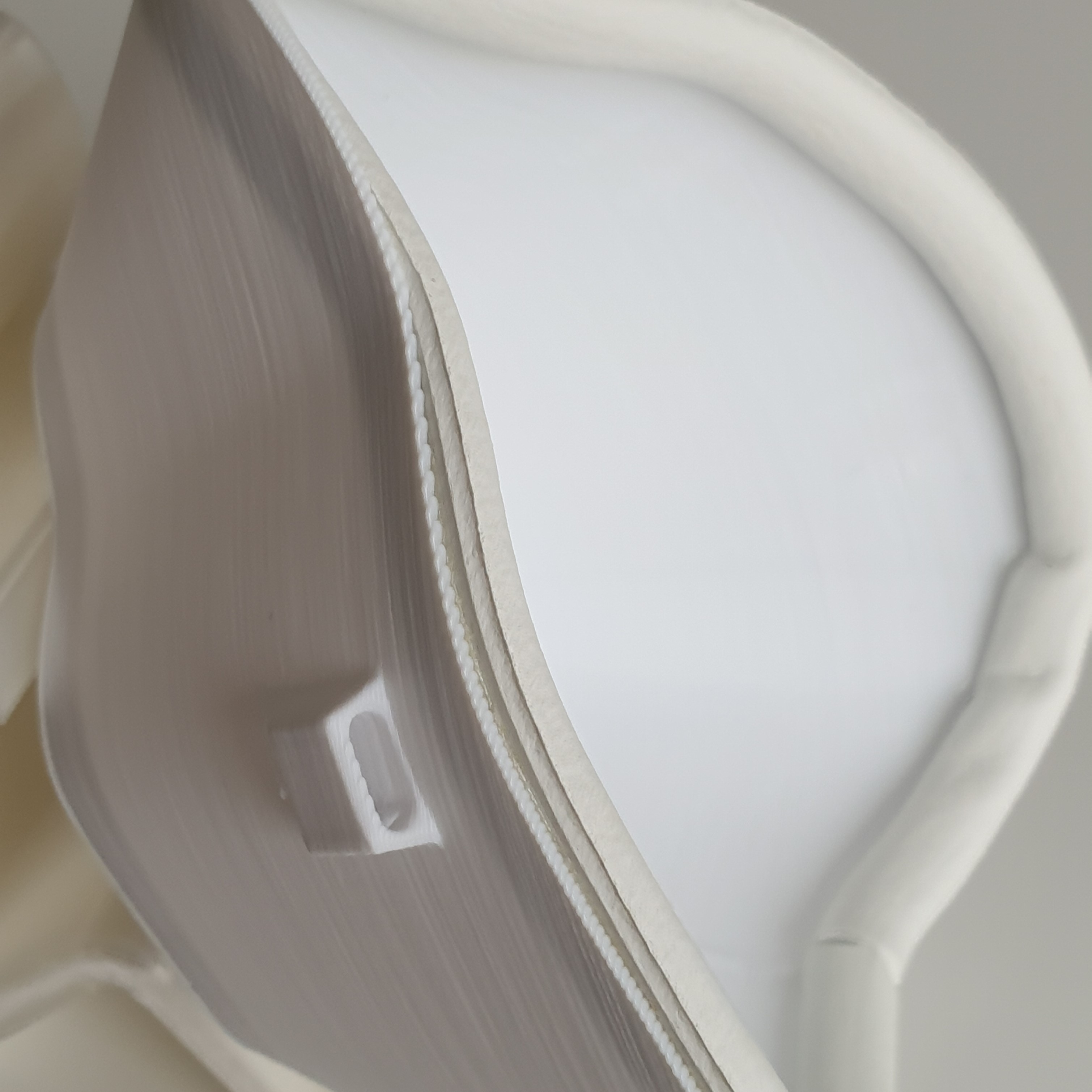 Free STL file Covid 19 Mask with/without Exhale Valve (2hrs print, no ...