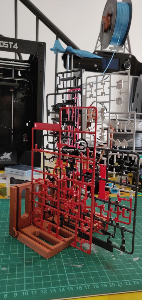 🤖 Foldable Gunpla Runner Shelf・Free 3D File for ・Cults