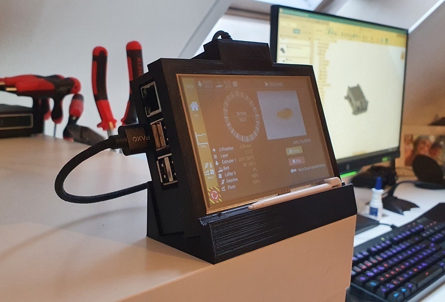 Free 3D file Case - Raspberry Pi 3b+ with 5 Inch TFT - with Stand 🔧 ・3D ...