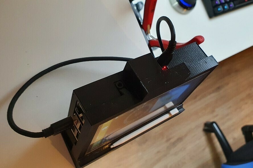 🔧 Case - Raspberry Pi 3b+ with 5 Inch TFT - with Stand・Archivo 3D ...