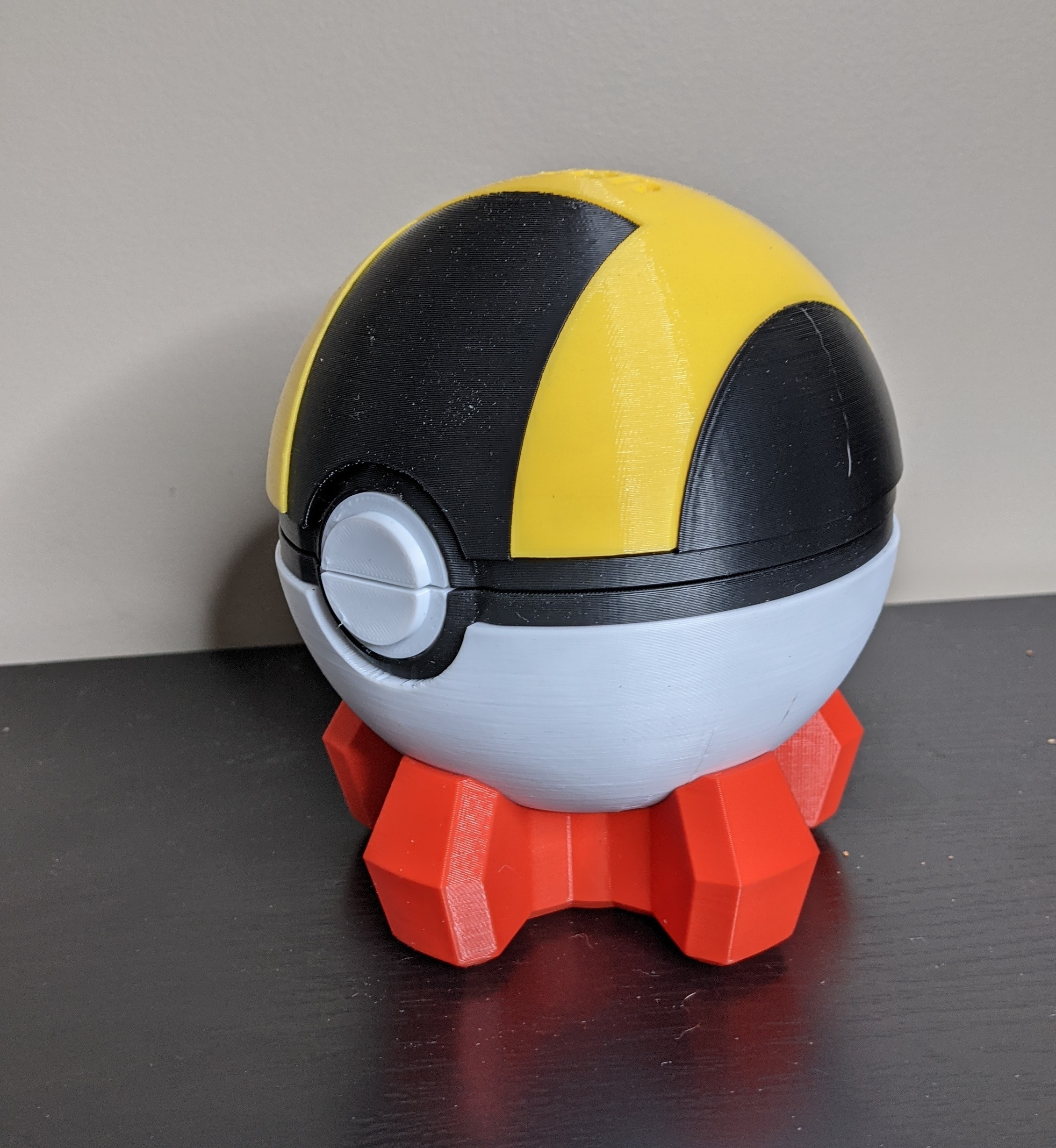 📦 Ultraball/Pokeball deck box・ STL File for ・Cults