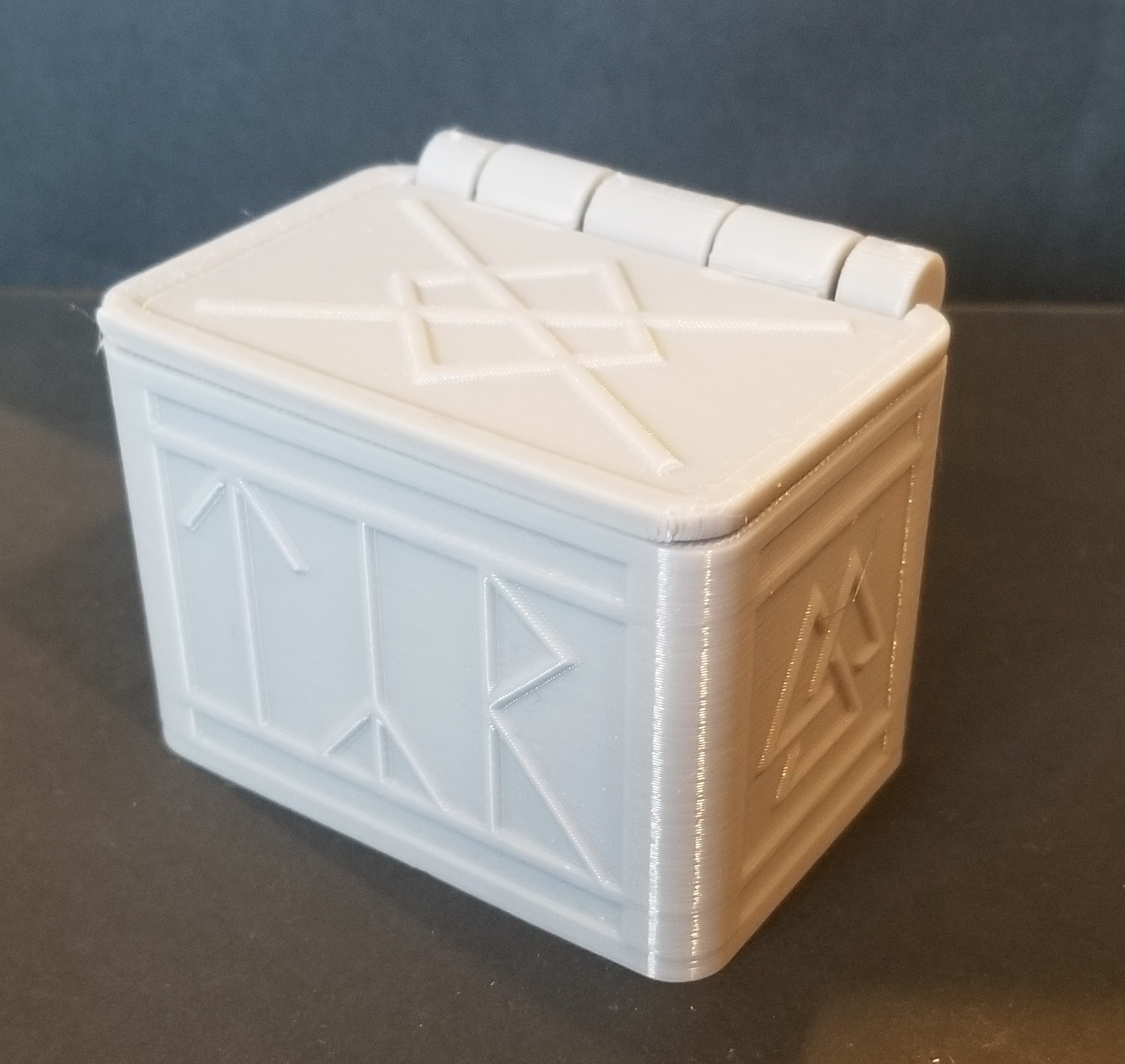 📦 Norse rune box with lid (single print)・Free STL File for ・Cults