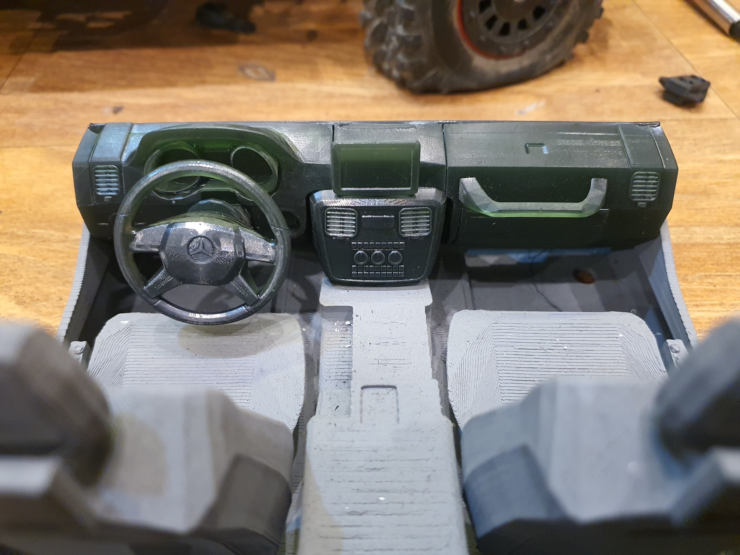 STL file trx6 interior 🚚 ・Model to download and 3D print・Cults