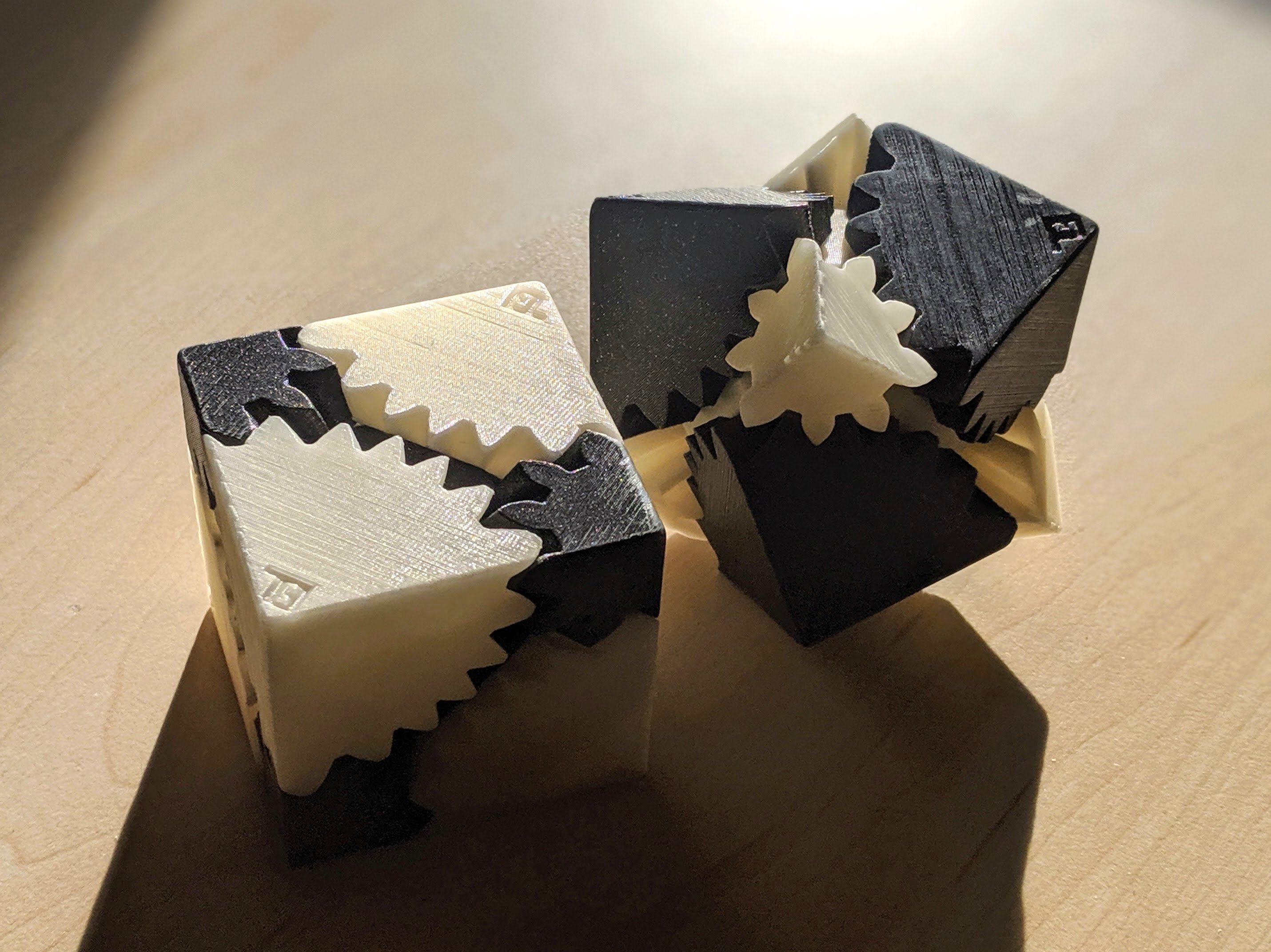 3d Printed Three Cube Gears・cults