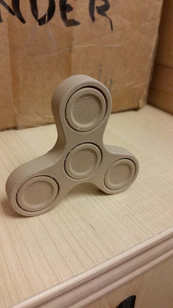 3D printable Fidget Spinner - One-Piece-Print / No Bearings Required!・Cults