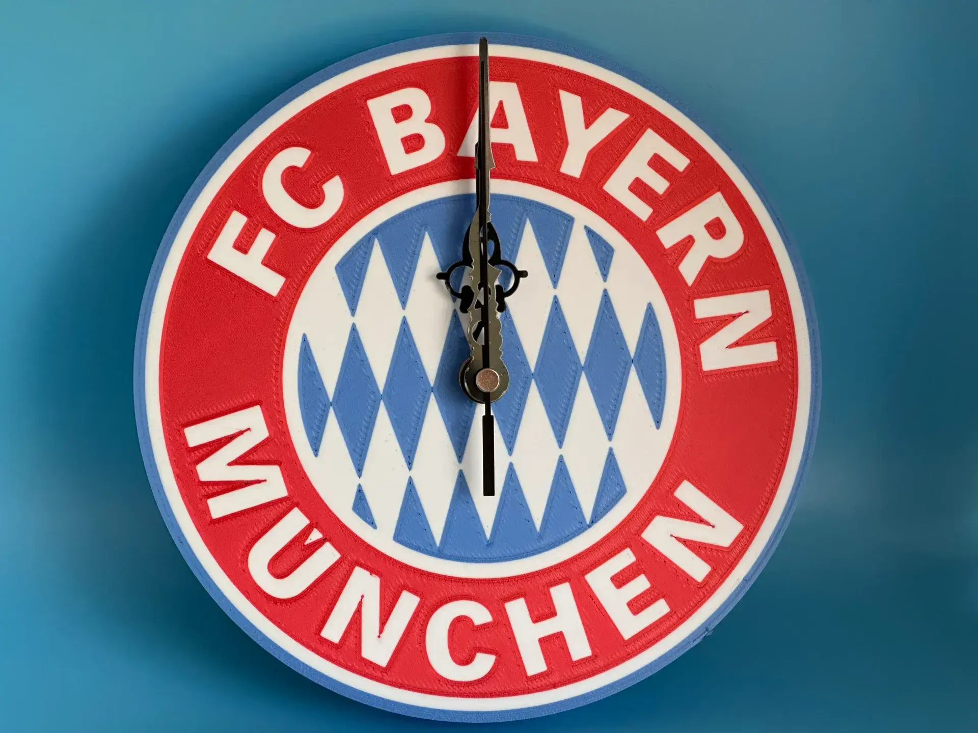 Free 3D file Bayern Munich Wall Clock - No MMU required 🕰️ ・Model to ...