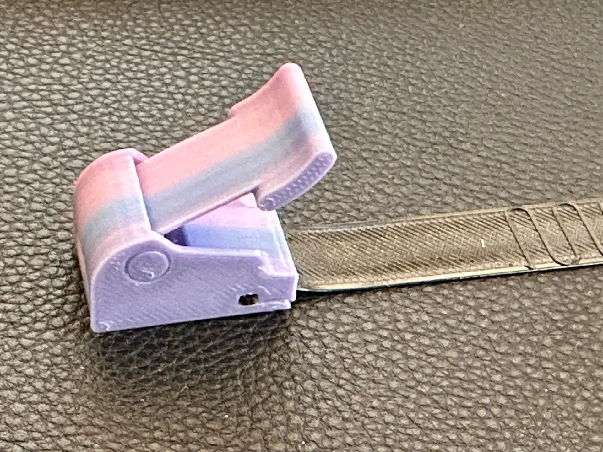 Free 3D file Remixed clamp for TPU straps for One-For-All Cable Strap 🗜 ...