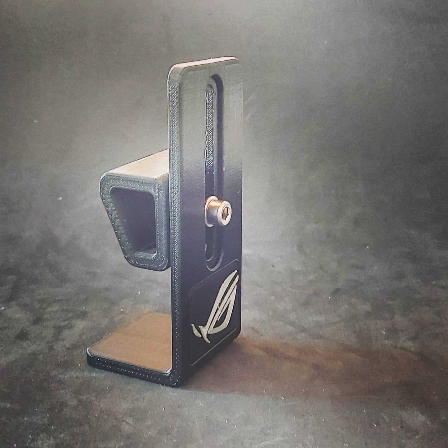 STL file Adjustable GPU support foot 🦶 ・Model to download and 3D print ...