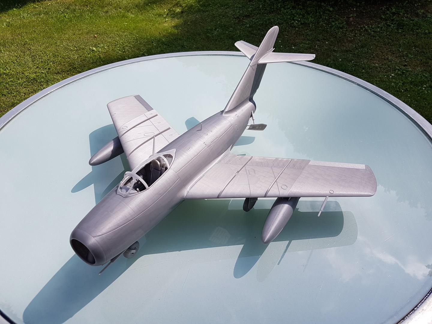 🛩️ MiG-15 - Detailed 1:16 scale model kit・ 3D File for ・Cults
