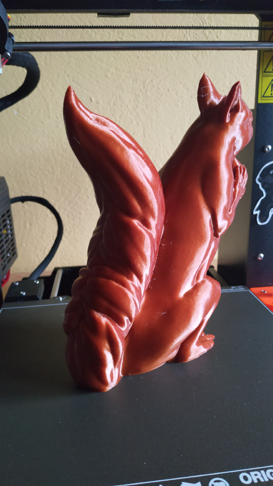 3D printed Squizzle! A Supports Free Squirrel Sculpt・Cults