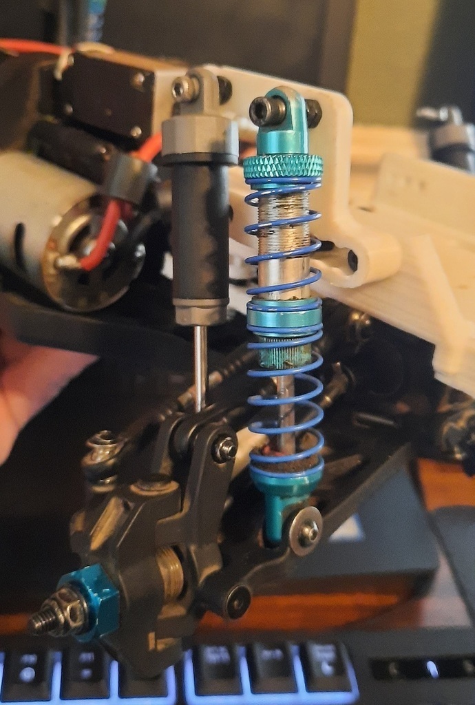 Free 3D file Dual front shock hoops for battery tray, steering, and ...