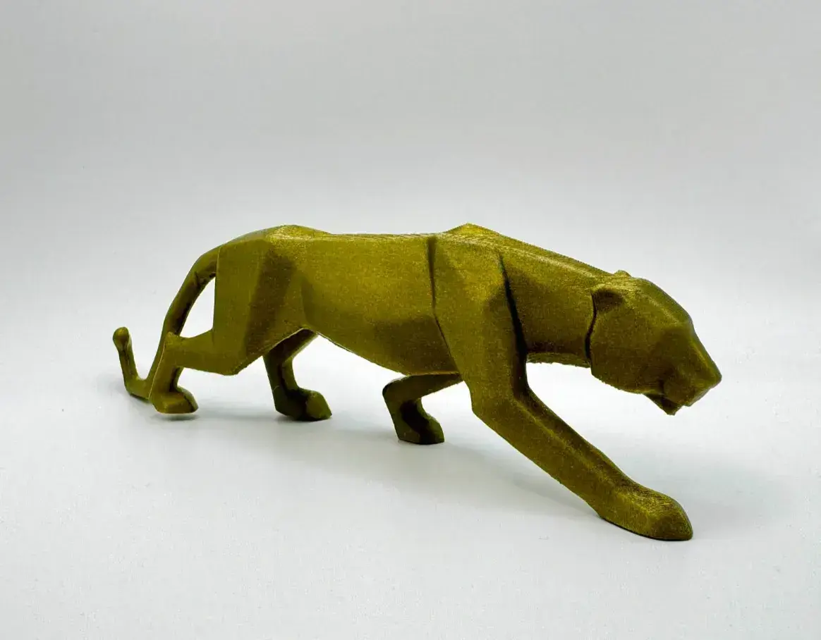 🐱 Low Poly Panther Figure・Free 3D File for ・Cults