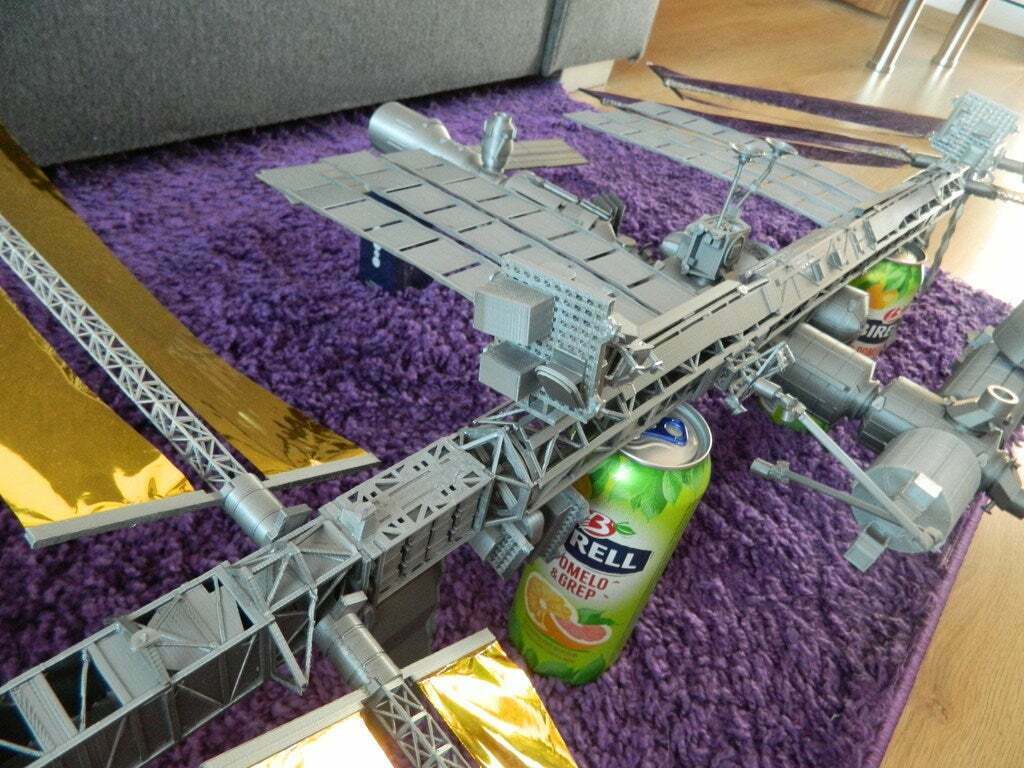 Free STL file ISS International Space Station 🛰・3D printing model to ...