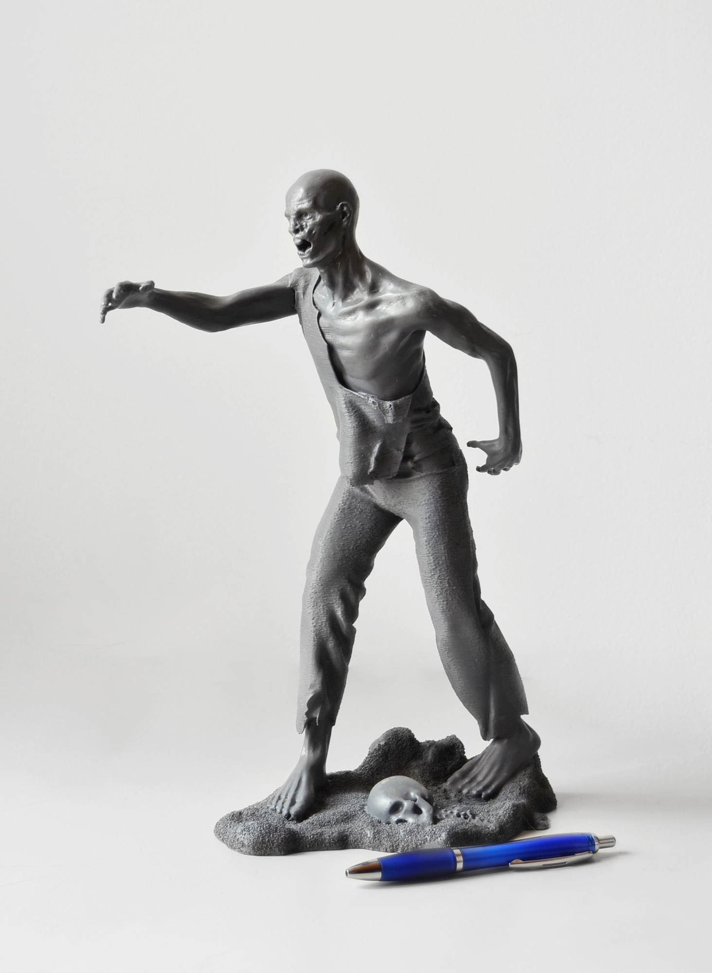 STL file HYPEREALISTIC ZOMBIE 🧟 ・3D printer design to download・Cults