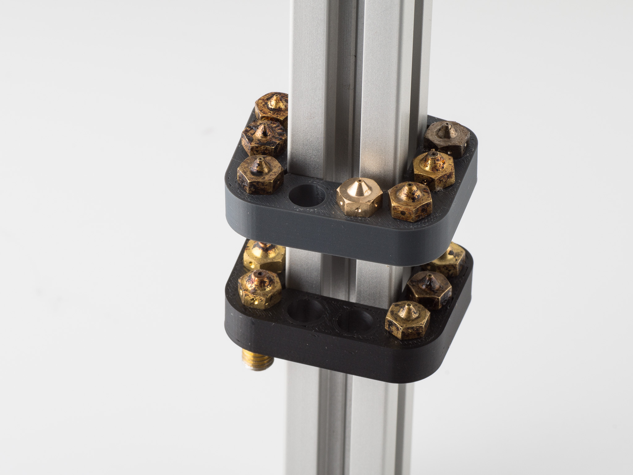 🧞‍♂️ 2020 Nozzle Rack 8・Free STL File for ・Cults