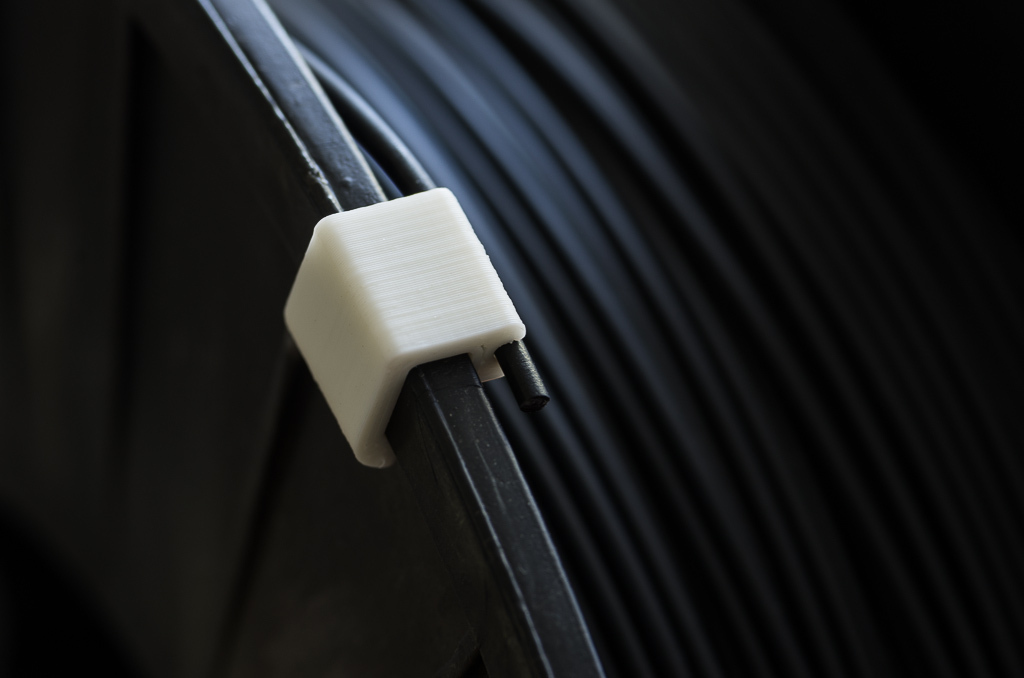 Free STL file Filament Spool Clip 🪢・3D printer design to download・Cults