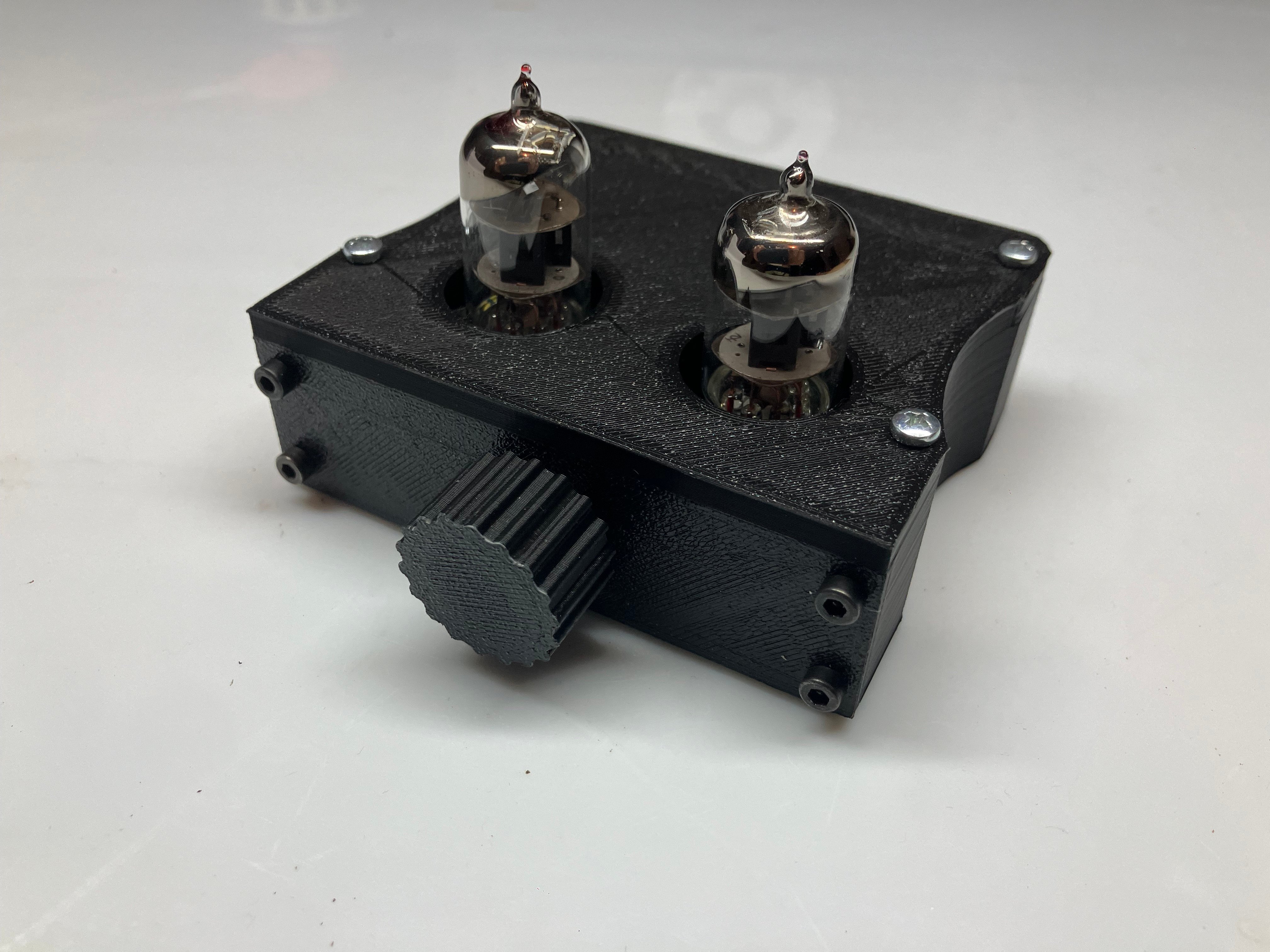 3D printable 6j1 Tube Preamp Housing・Cults