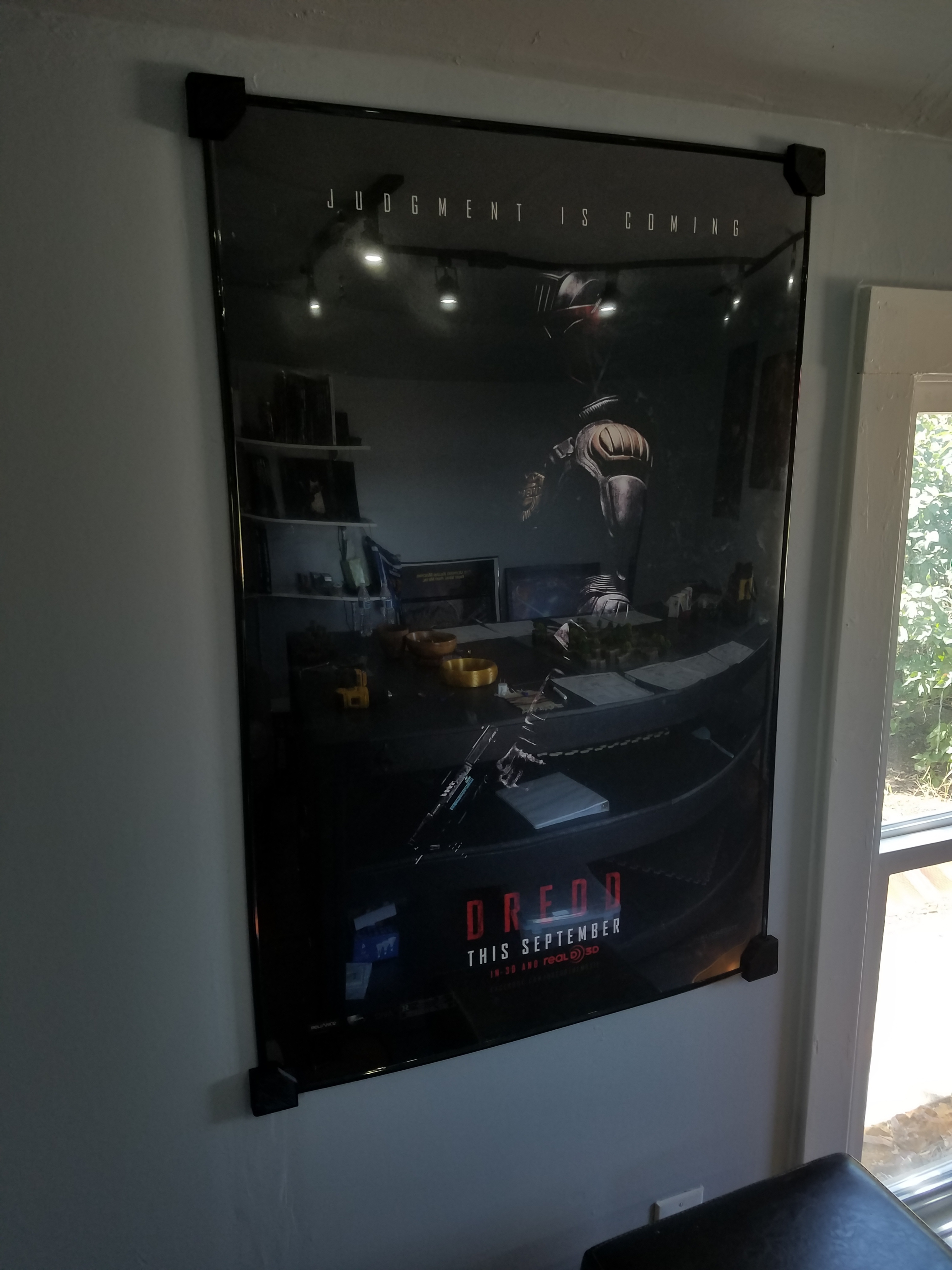 🖼️ Poster Frame Corner Brackets・Free STL File for ・Cults