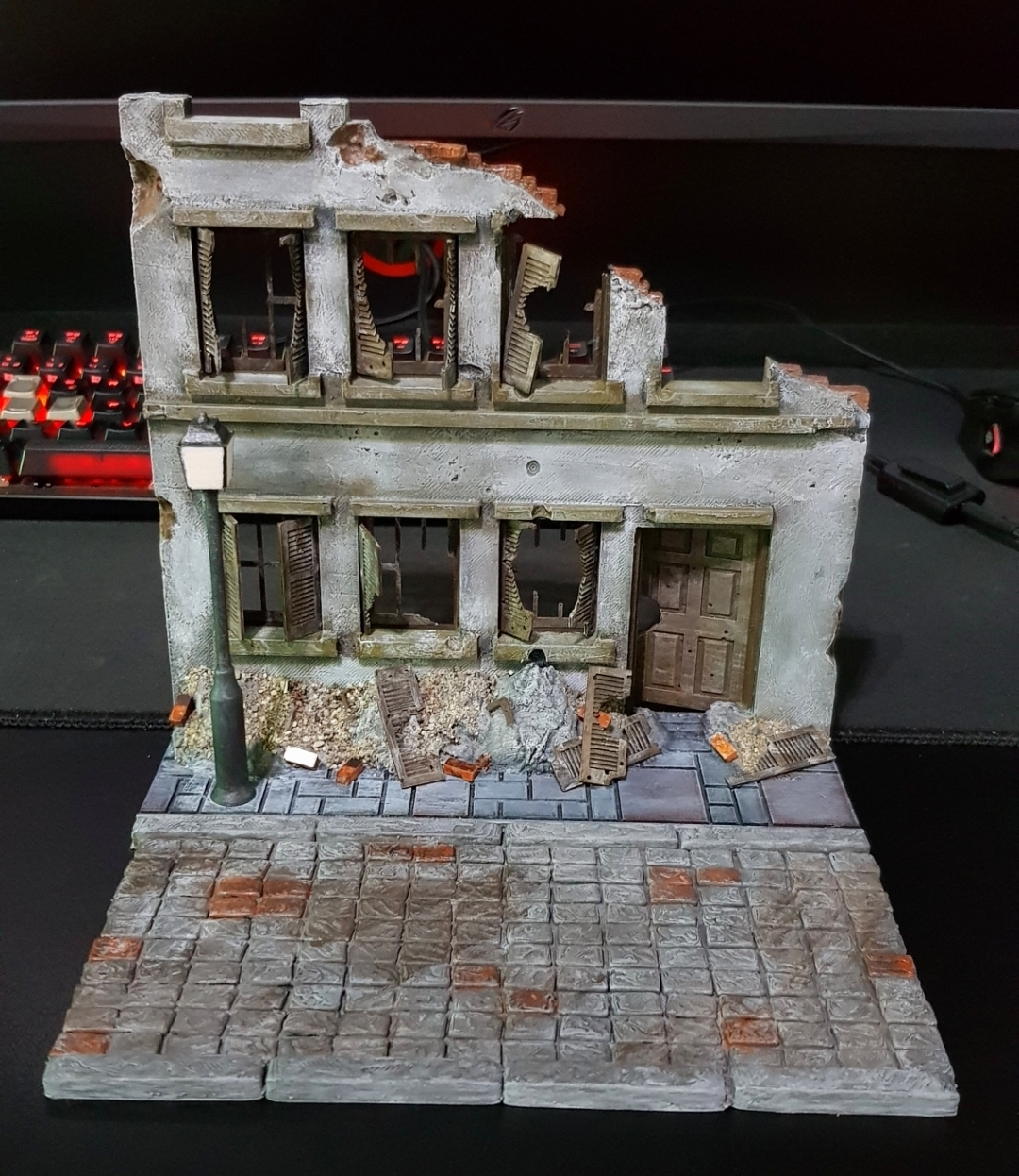 🏠 Street and ruined house ww2 1/35・ STL File for 3D printing・Cults