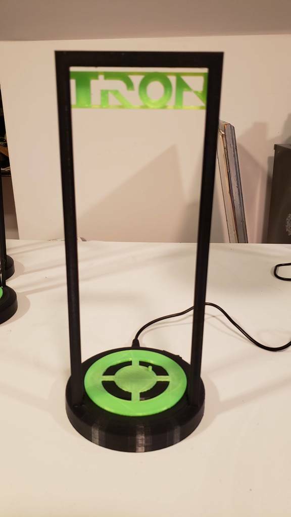 🧸 Black Light Figure Stand・Free 3D File for ・Cults