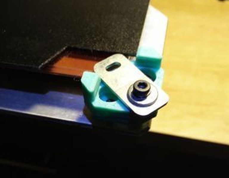 Free STL file Lulzbot TAZ5 bed corner for BuildTak FlexPlate system 🛏️ ...