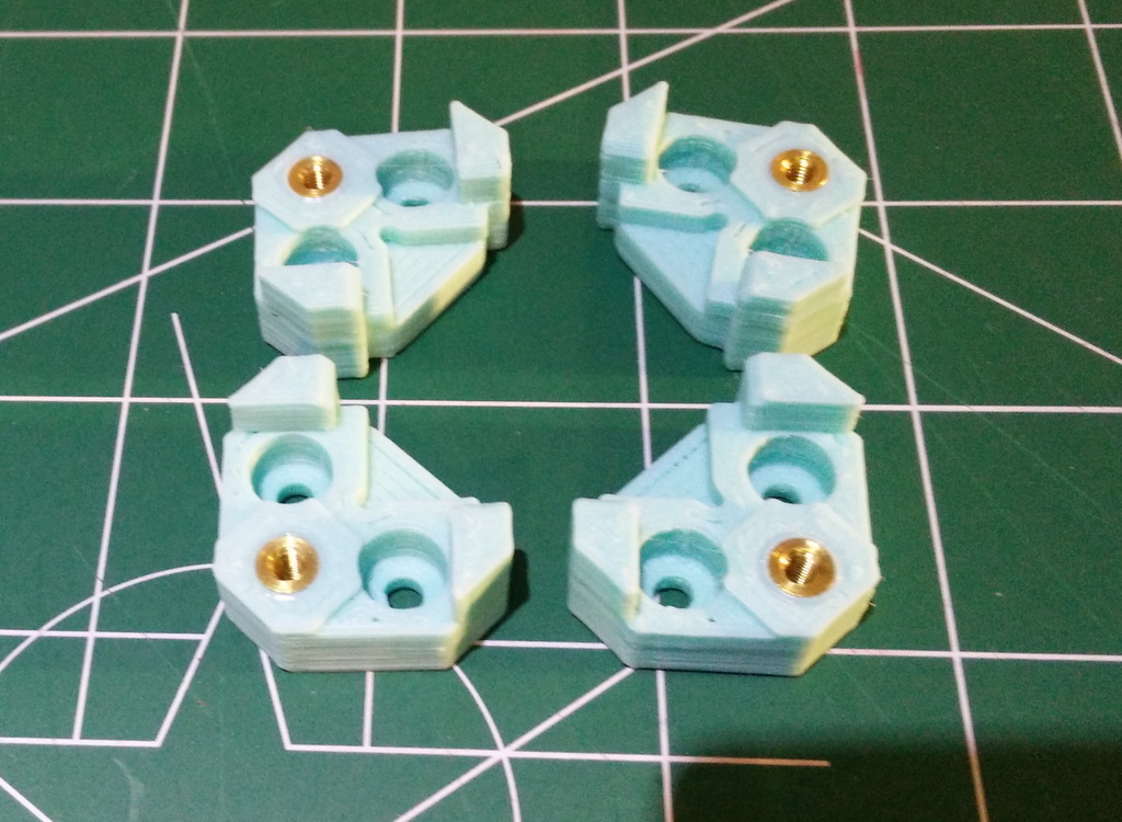 Free STL file Lulzbot TAZ5 bed corner for BuildTak FlexPlate system 🛏️ ...