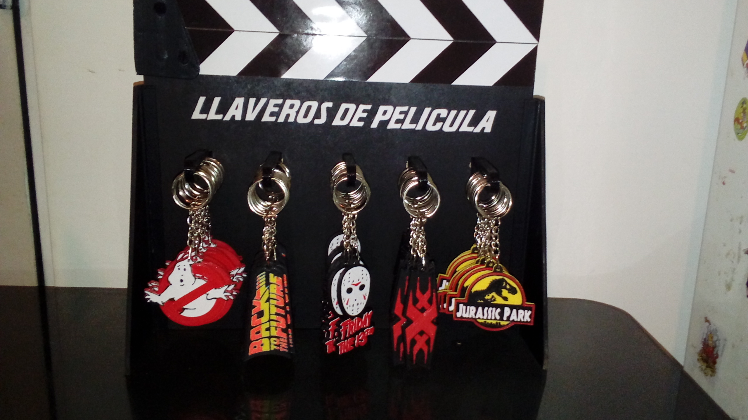 🎬 Set x20 classic movie keychains ( WORK FROM HOME)・ STL File for ・Cults