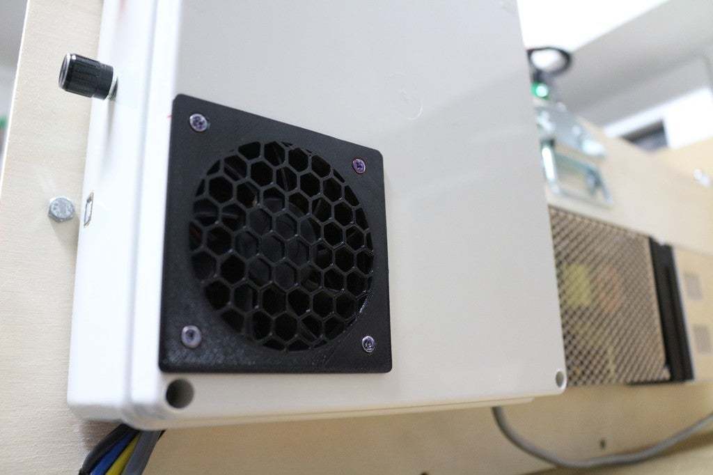 Free STL file Fan Cover 80mm x 80mm 👽 ・3D print model to download・Cults