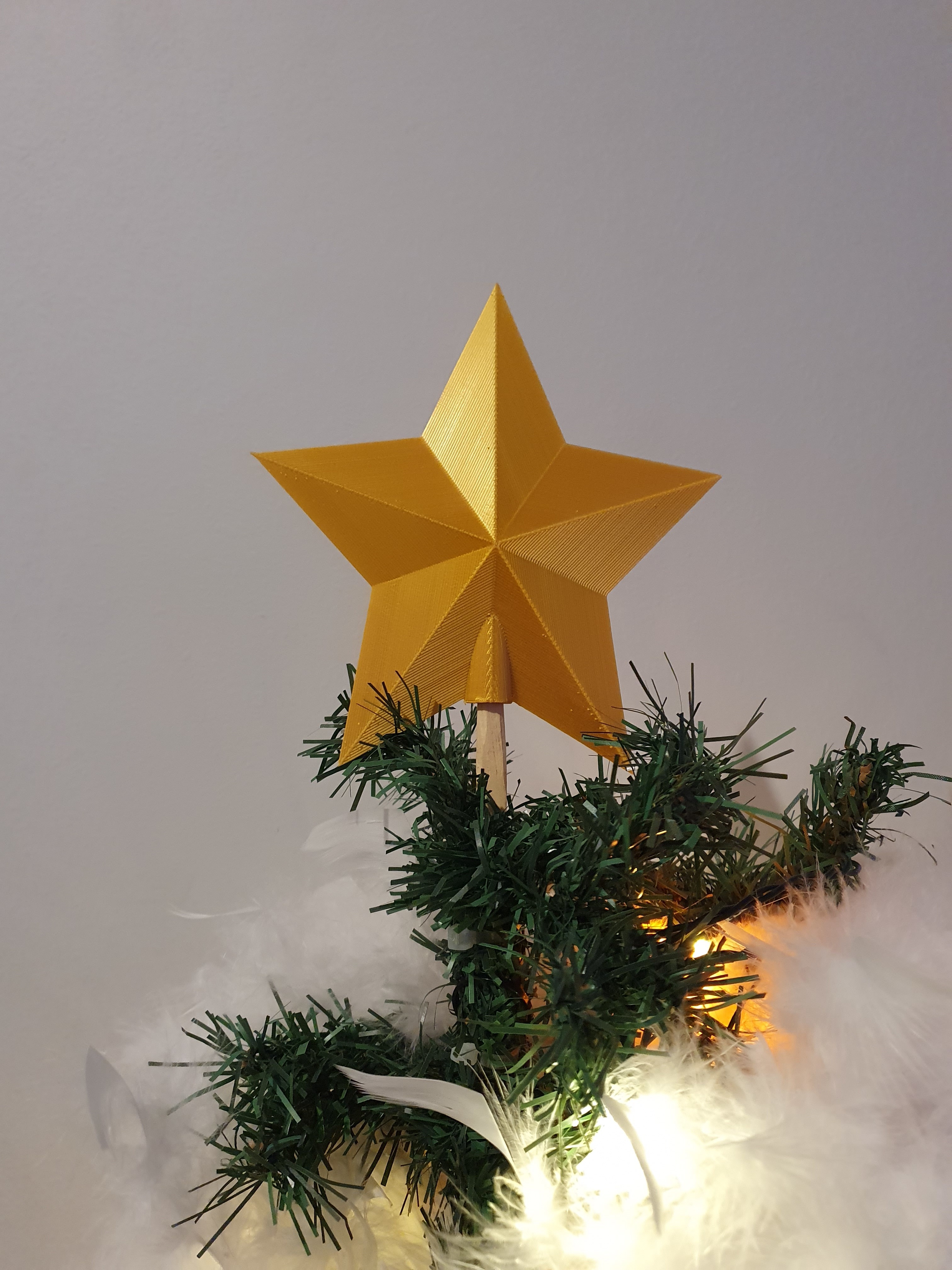 3D print christmas tree star • made with Ender 3 Pro・Cults