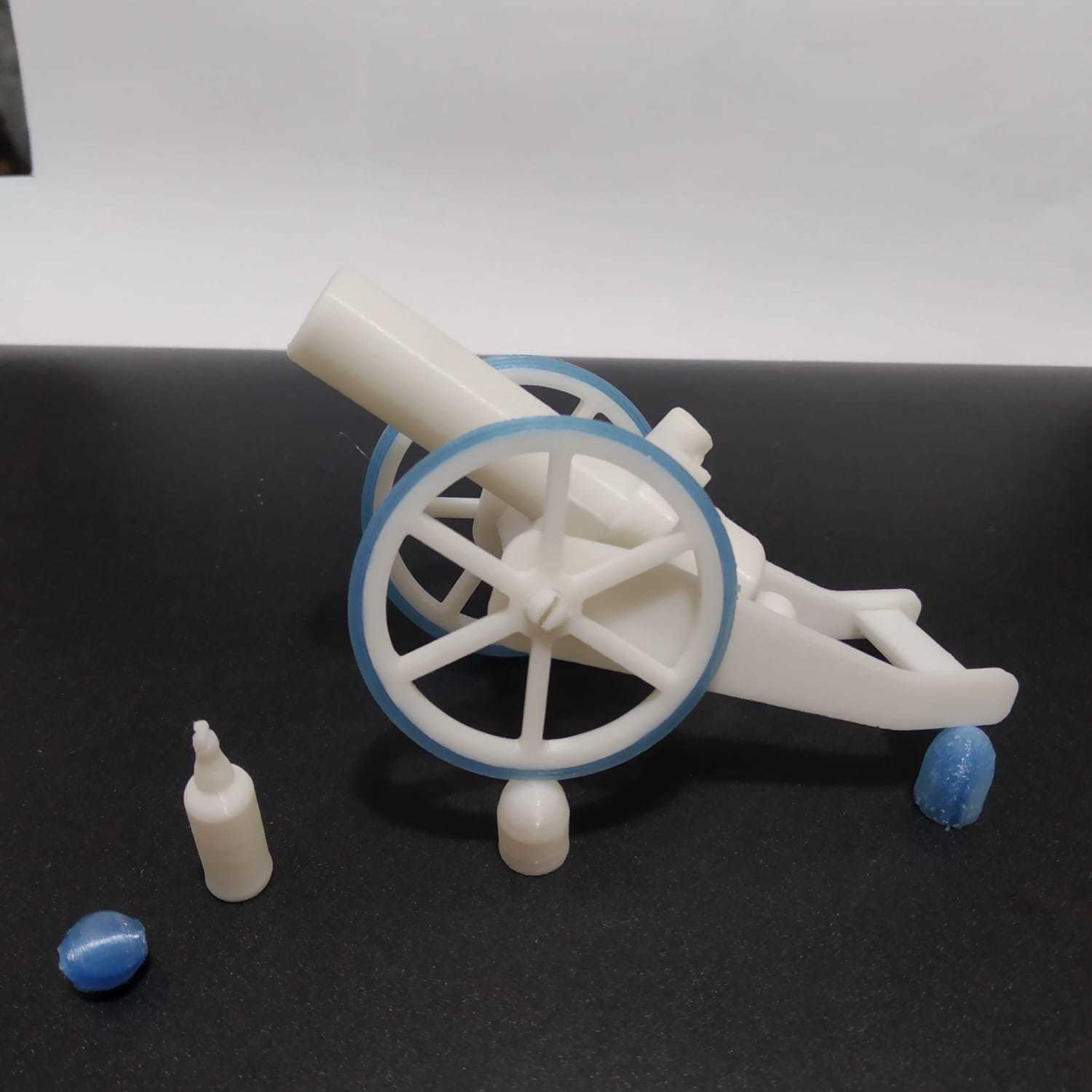 STL file Tiny Functional Cannon Ball With Trigger Mechanism 🔫・Model to ...