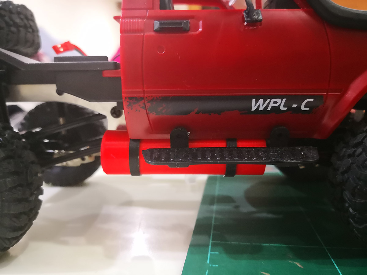 Free STL file WPL C14 Side Fuel Tank for Li-Ion 18650 ⛽ ・3D printable ...