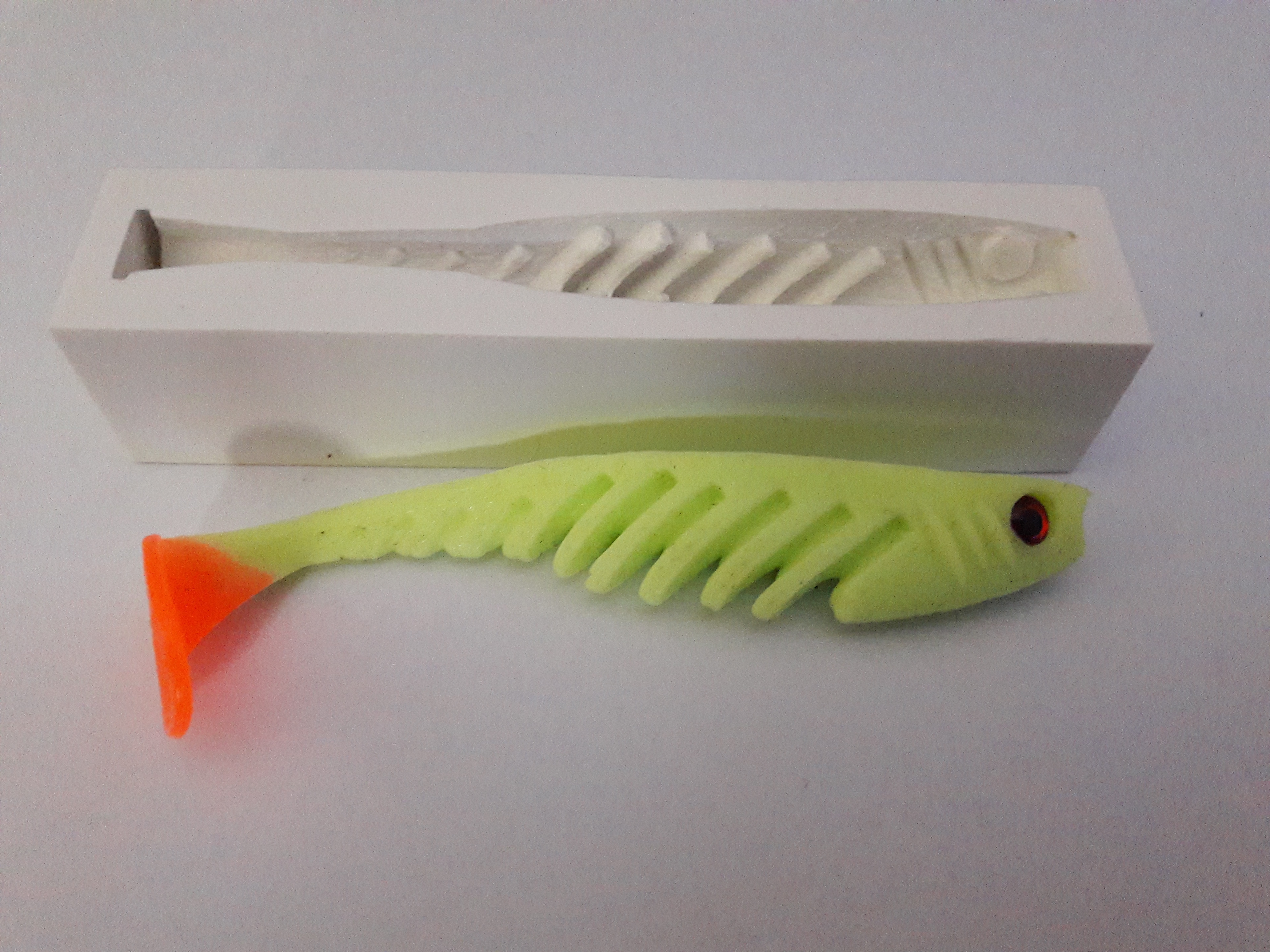 STL file Spilling fishing lure mold 🎣 ・3D print design to download・Cults
