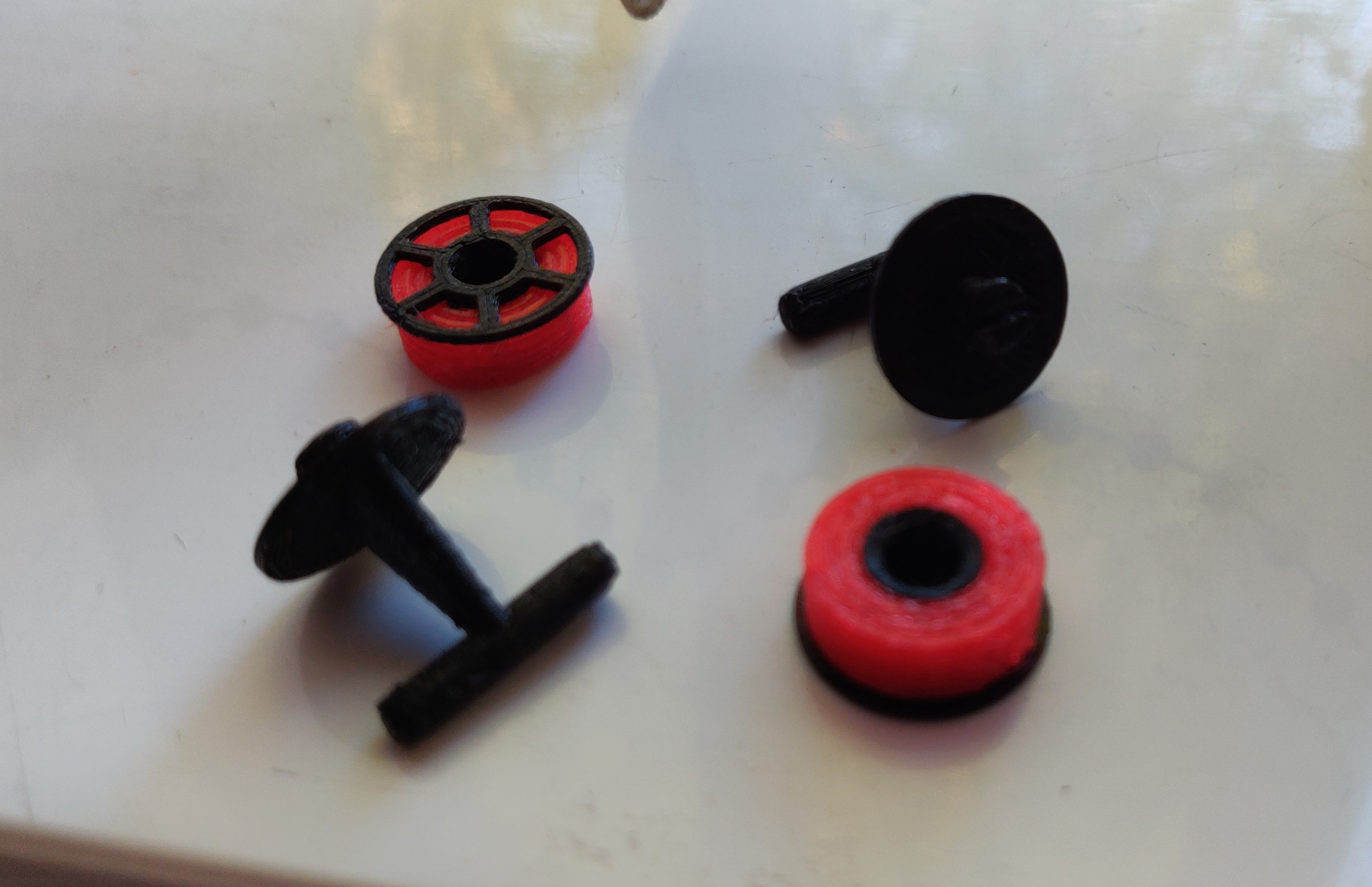 🪢 Filament Spool Cufflinks・Free STL File for ・Cults