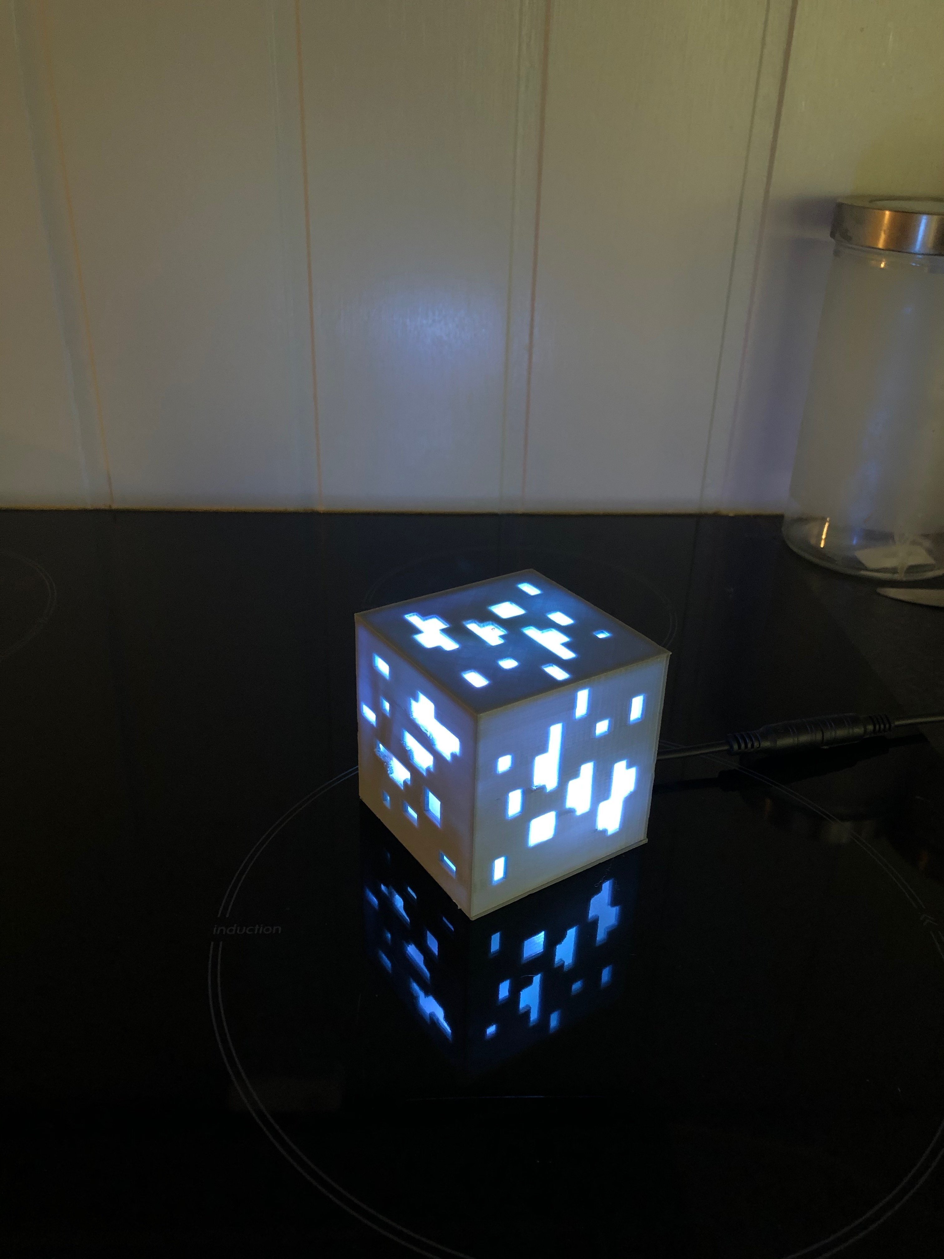 3D printed Minecraft diamond ore lamp・Cults